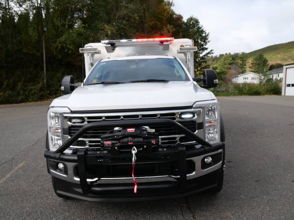 * Delivery Photos * New 2023 Ford F550 4×4 6.7L With Remounted Hackeny ...